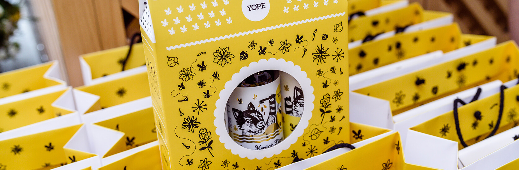 How Packaging Influences Consumer Behavior? | Packhelp Blog