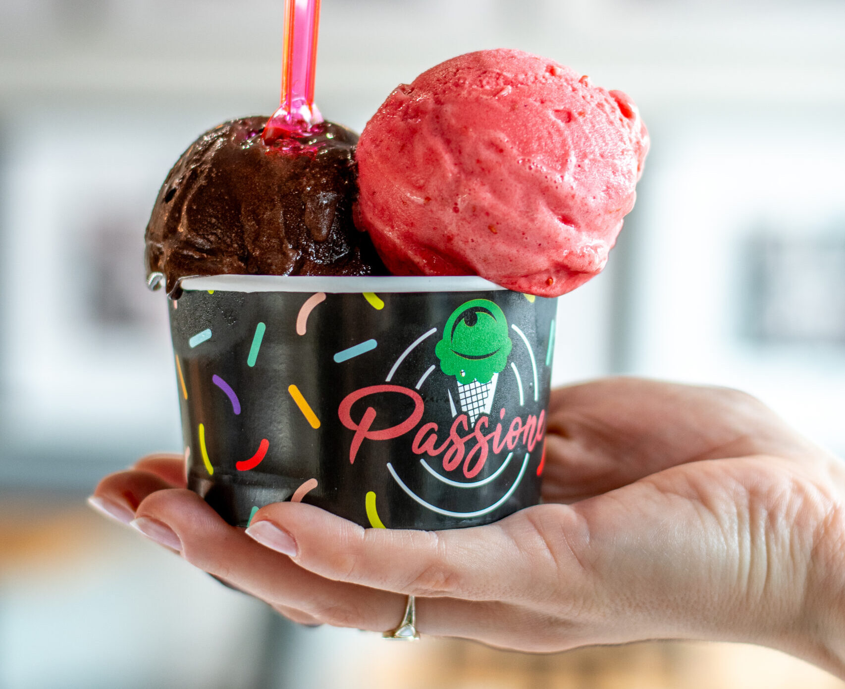 Custom Ice Cream Cups for Passione | Packhelp